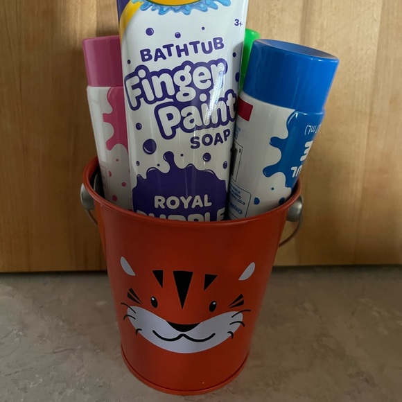 Crayola | Other | Easter Bundle 4 Crayola Bathtub Finger Paints And ...